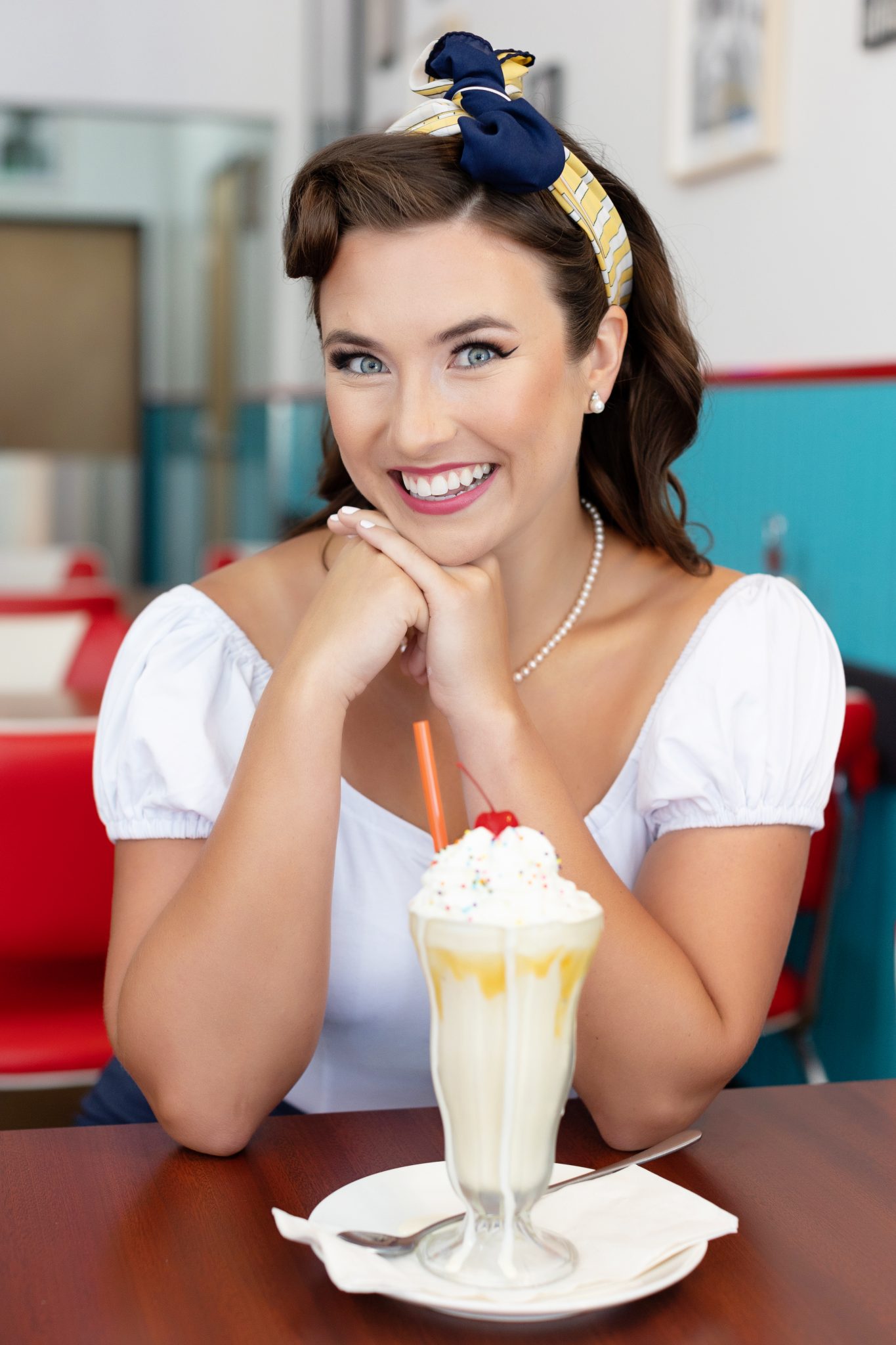 A pin up inspired diner photo shoot in Portland - Portland Beauty ...