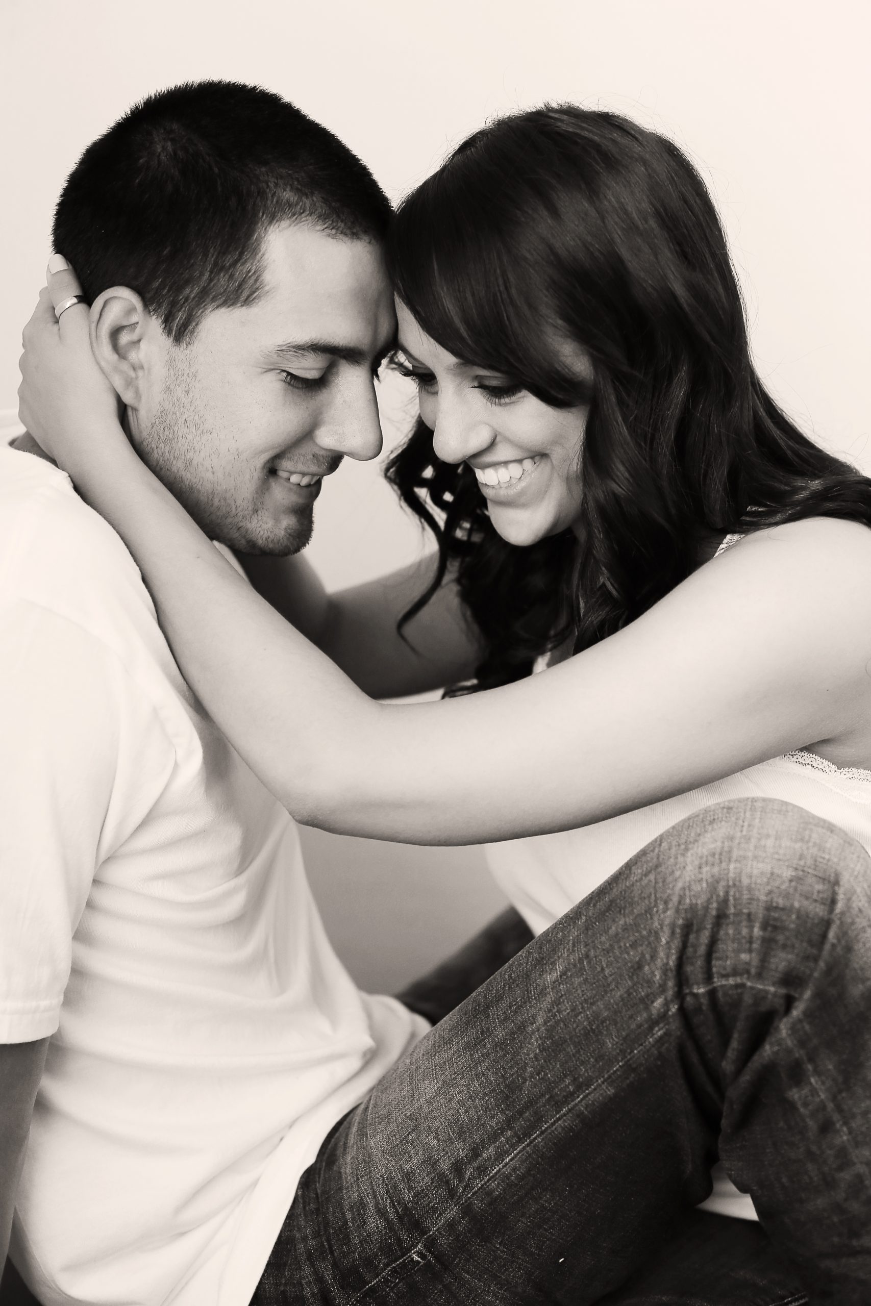 Couples Portraits in Portland, OR - Photography by Rayleigh