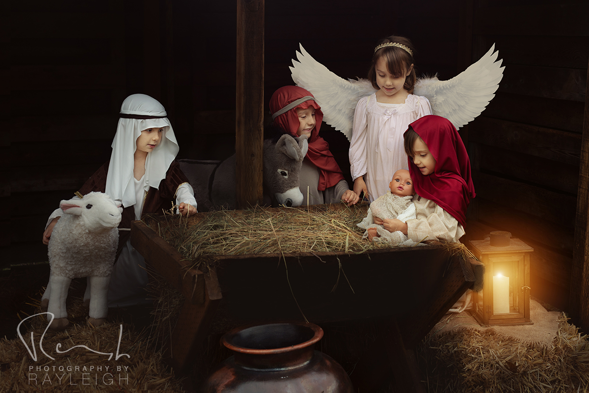 Christmas Mini Sessions - Nativity Portrait Experience 2021 - Portland, OR